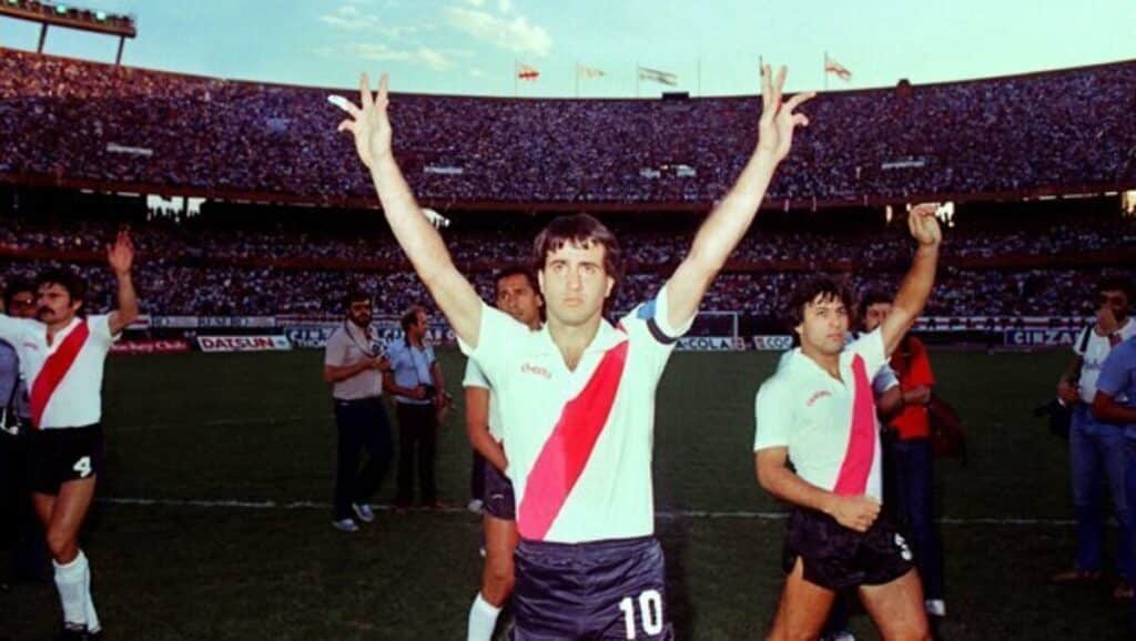 El debut de un ídolo: a 50 años de la primera aparición de Norberto ...