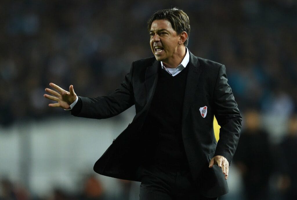 ¿Qué pasó? El fuerte enojo de Marcelo Gallardo en Tucumán que ...