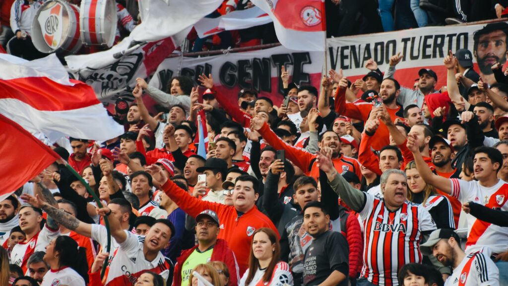 ¿Es hincha de River? La foto de Olivier Giroud que se volvió viral en ...