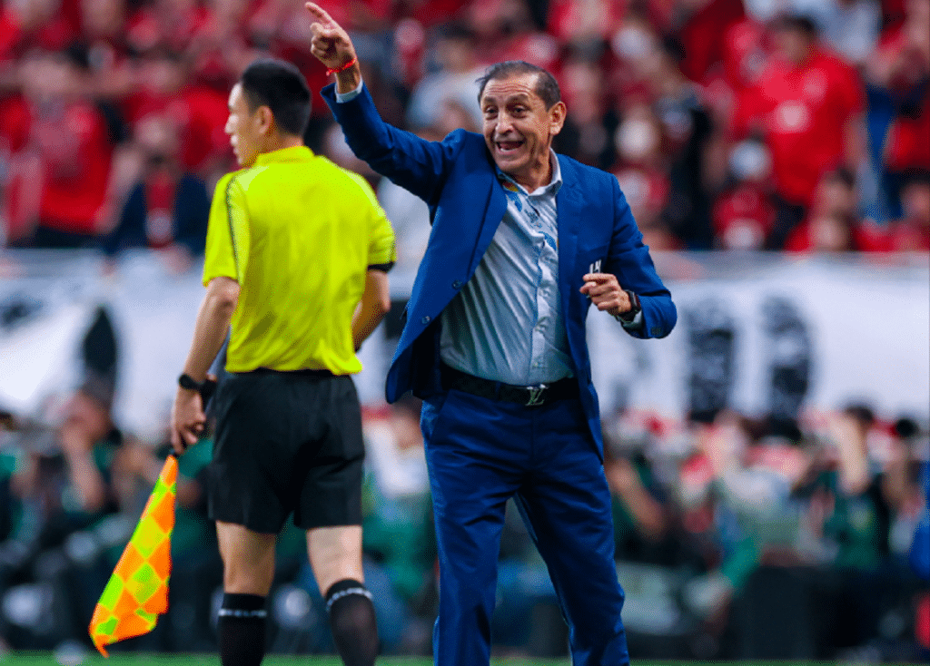 El insólito gol con el que Ramón Díaz quedó eliminado de la Champions ...