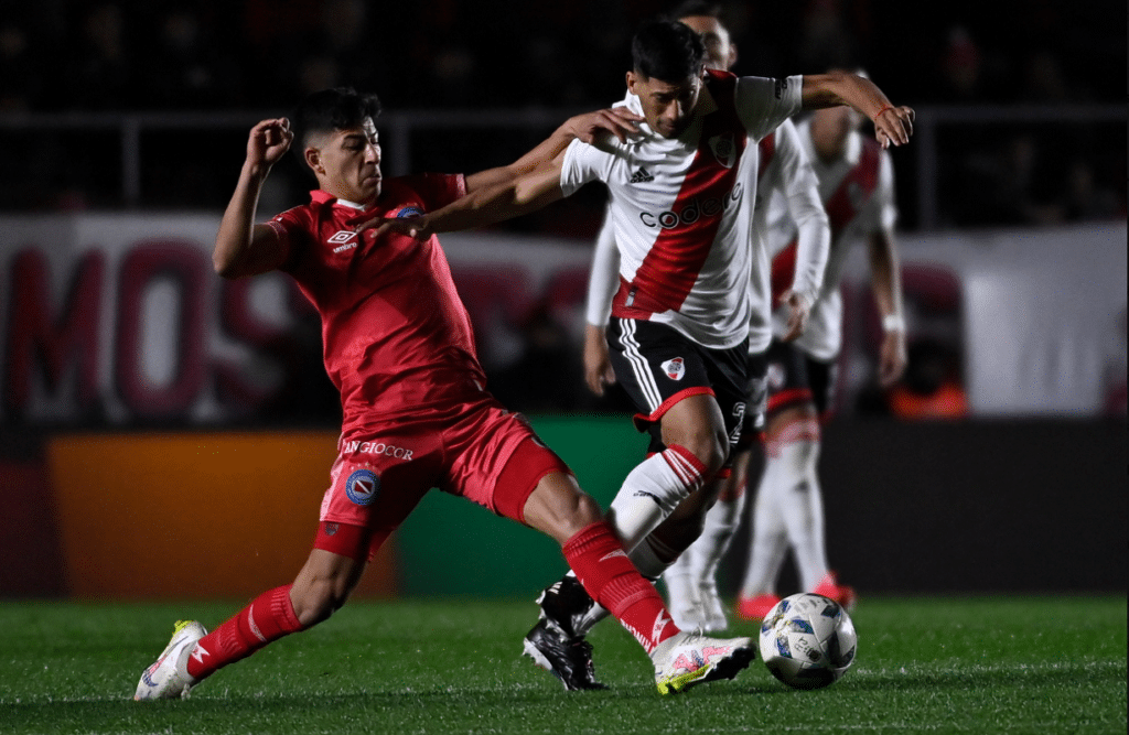 River pone primera en la Copa de la Liga: horario, formaciones y cómo ...