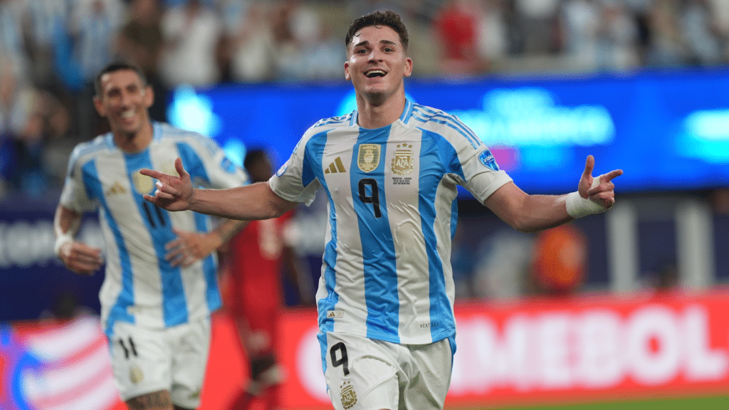 Video Julián Álvarez Volvió A Aparecer En Semifinales Y Encaminó El